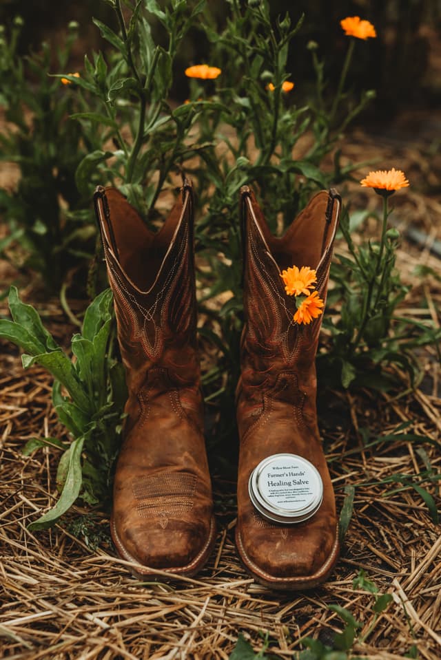 Farmer's Hands' All Purpose Soothing Salve - Deeply Nourishing Herbal ...